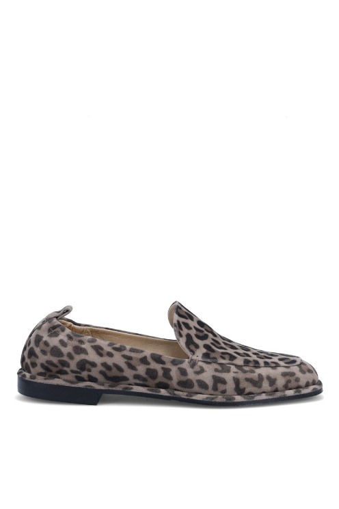 Gracelyn Suede Loafer – Carriage Trade